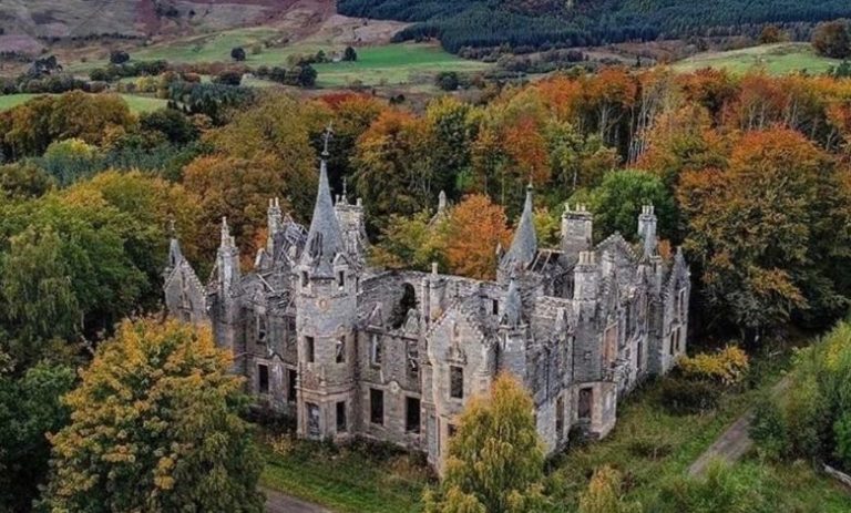 A Complete Guide of Clan Robertson or Donnachaidh - Blog UTK